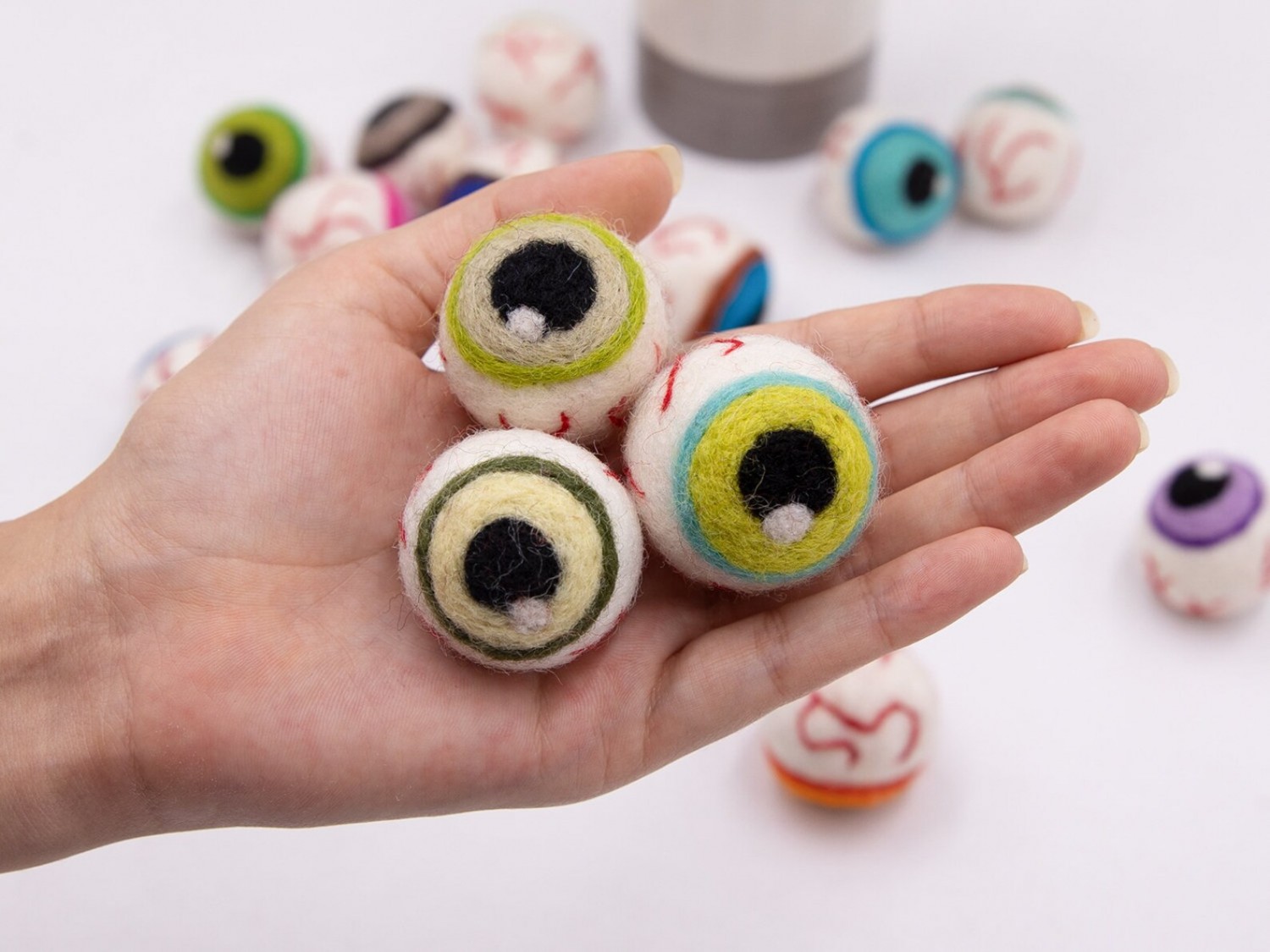 Felt Balls, Craft Supplies, Cat Cave and Home Decor from Felt & Yarn.