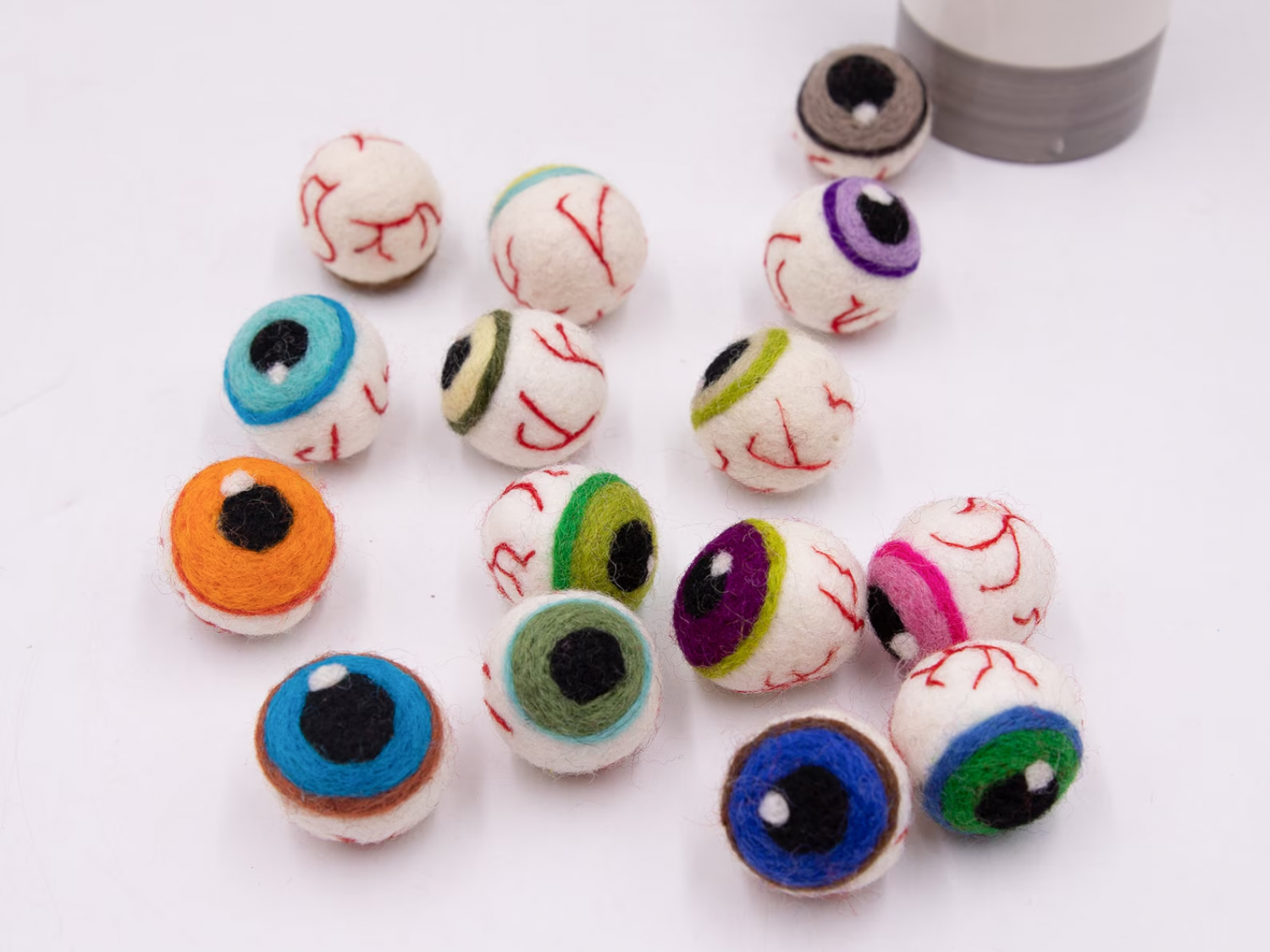 Shop Scary Felt Eye Balls with Nerves - Felt and Yarn