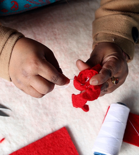 3 Easy Crafts To Make With Your Kid Using Felt Sheet - Felt and Yarn