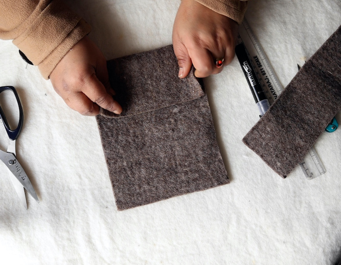 3 Easy Crafts To Make With Your Kid Using Felt Sheet - Felt and Yarn