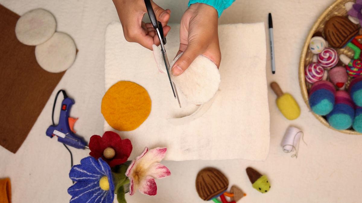 Clever Wool Felt Summer Projects To Transform Your Home - Felt and Yarn